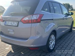 Grey Ford C-Max 2011 in Cesis, with an engine capacity of 1.60 L and mileage of 157 thousand km for 4450 €, photo 16 on AUTOMOTO.COM.LV