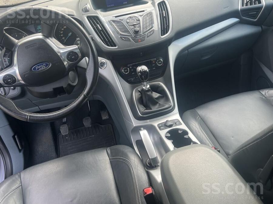 Grey Ford C-Max 2011 in Cesis, with an engine capacity of 1.60 L and mileage of 157 thousand km for 4450 €, photo 20 on AUTOMOTO.COM.LV