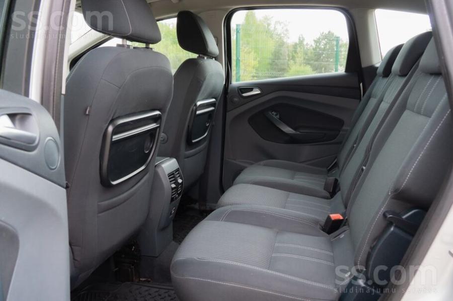 Pelēks Ford C-Max 2011 Rīga, ar dzinēja tilpumu 1.60 L un nobraukumu 275 tūkst. km par 4290 €, foto 9 vietnē AUTOMOTO.COM.LV