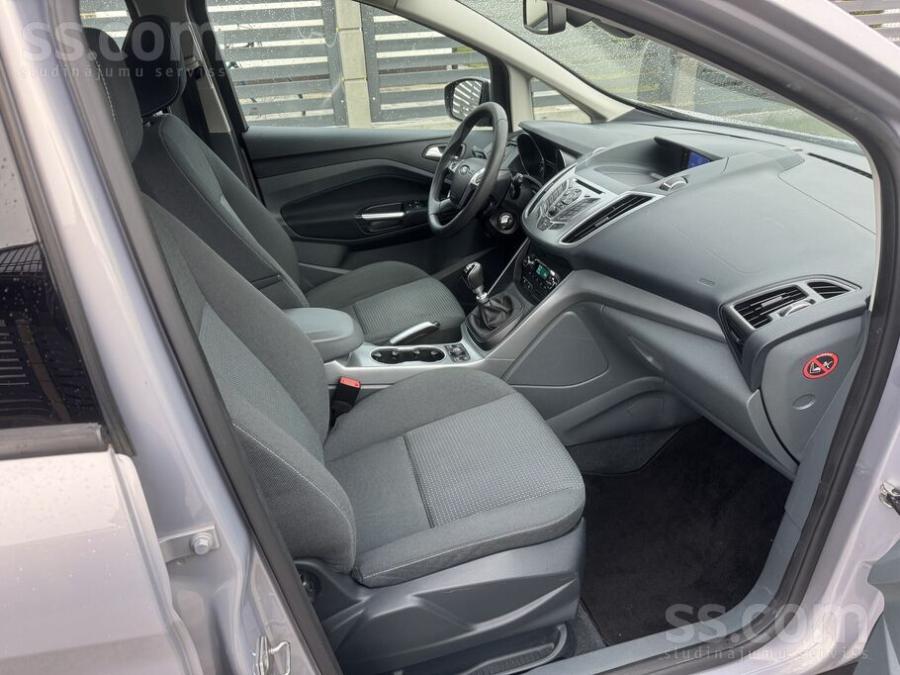 Grey Ford C-Max 2011 in Jelgava, with an engine capacity of 1.60 L and mileage of 276 thousand km for 4700 €, photo 13 on AUTOMOTO.COM.LV