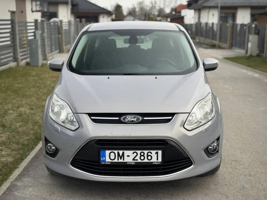 Grey Ford C-Max 2011 in Jelgava, with an engine capacity of 1.60 L and mileage of 276 thousand km for 4700 €, photo 4 on AUTOMOTO.COM.LV