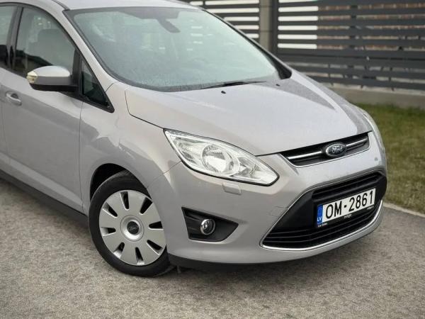 Grey Ford C-Max 2011 in Jelgava, with an engine capacity of 1.60 L and mileage of 276 thousand km for 4700 €, photo 6 on AUTOMOTO.COM.LV