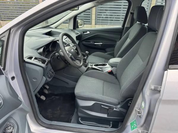 Grey Ford C-Max 2011 in Jelgava, with an engine capacity of 1.60 L and mileage of 276 thousand km for 4700 €, photo 9 on AUTOMOTO.COM.LV