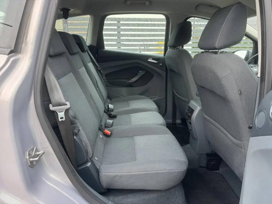 Grey Ford C-Max 2011 in Jelgava, with an engine capacity of 1.60 L and mileage of 276 thousand km for 4700 €, photo 12 on AUTOMOTO.COM.LV