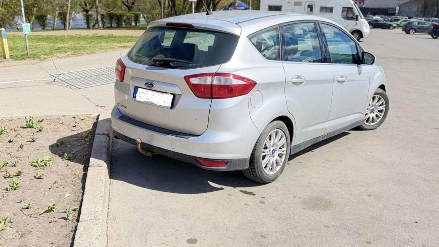 Серый Форд Си-Макс 2011 в Каунас, объемом двигателя 1.56 л и пробегом 211 тыс. км за 3700 €, фото 7 на AUTOMOTO.COM.LV