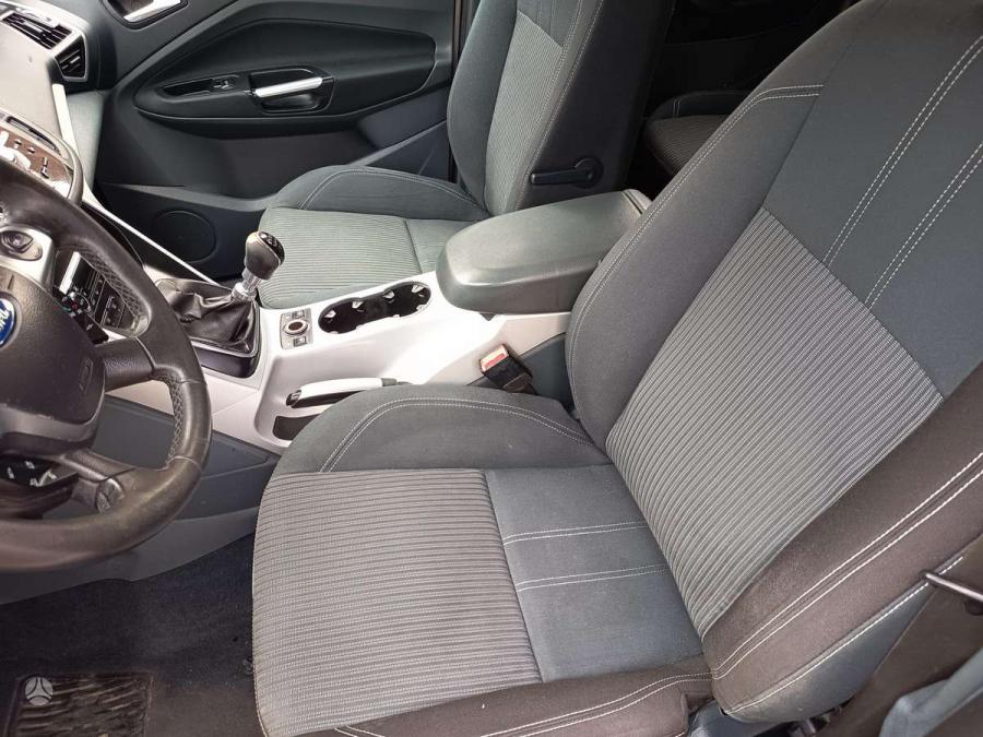 Pelēks Ford C-Max 2011 Rokiškis, ar dzinēja tilpumu 1.60 L un nobraukumu 220 tūkst. km par 2700 €, foto 12 vietnē AUTOMOTO.COM.LV