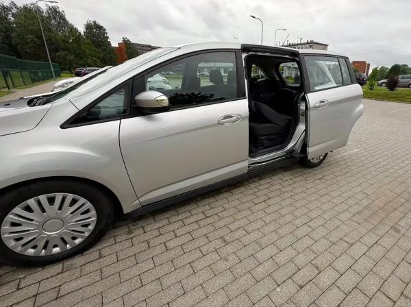 Pelēks Ford C-Max 2011 Jelgava, ar dzinēja tilpumu 2.00 L un nobraukumu 192 tūkst. km par 3500 €, foto 7 vietnē AUTOMOTO.COM.LV