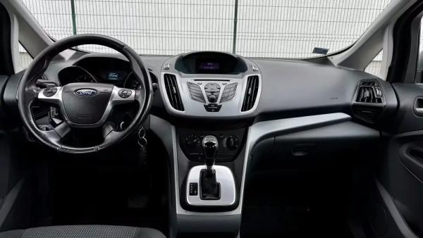 Pelēks Ford C-Max 2011 Jelgava, ar dzinēja tilpumu 2.00 L un nobraukumu 192 tūkst. km par 3500 €, foto 8 vietnē AUTOMOTO.COM.LV