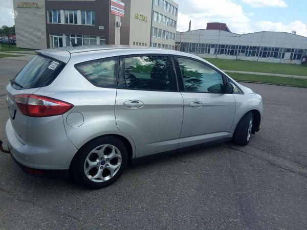 Pelēks Ford C-Max 2011 Alīta, ar dzinēja tilpumu 1.56 L un nobraukumu 270 tūkst. km par 3500 €, foto 5 vietnē AUTOMOTO.COM.LV