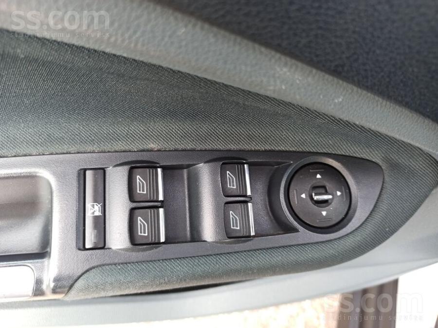Grey Ford C-Max 2011 in Daugavpils, with an engine capacity of 1.60 L and mileage of 0 thousand km for 3500 €, photo 39 on AUTOMOTO.COM.LV