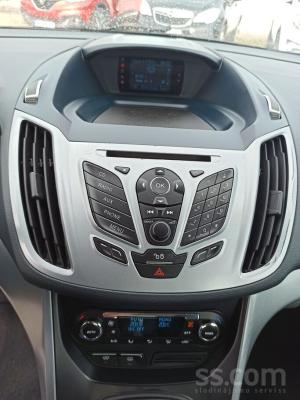 Grey Ford C-Max 2011 in Daugavpils, with an engine capacity of 1.60 L and mileage of 0 thousand km for 3500 €, photo 46 on AUTOMOTO.COM.LV