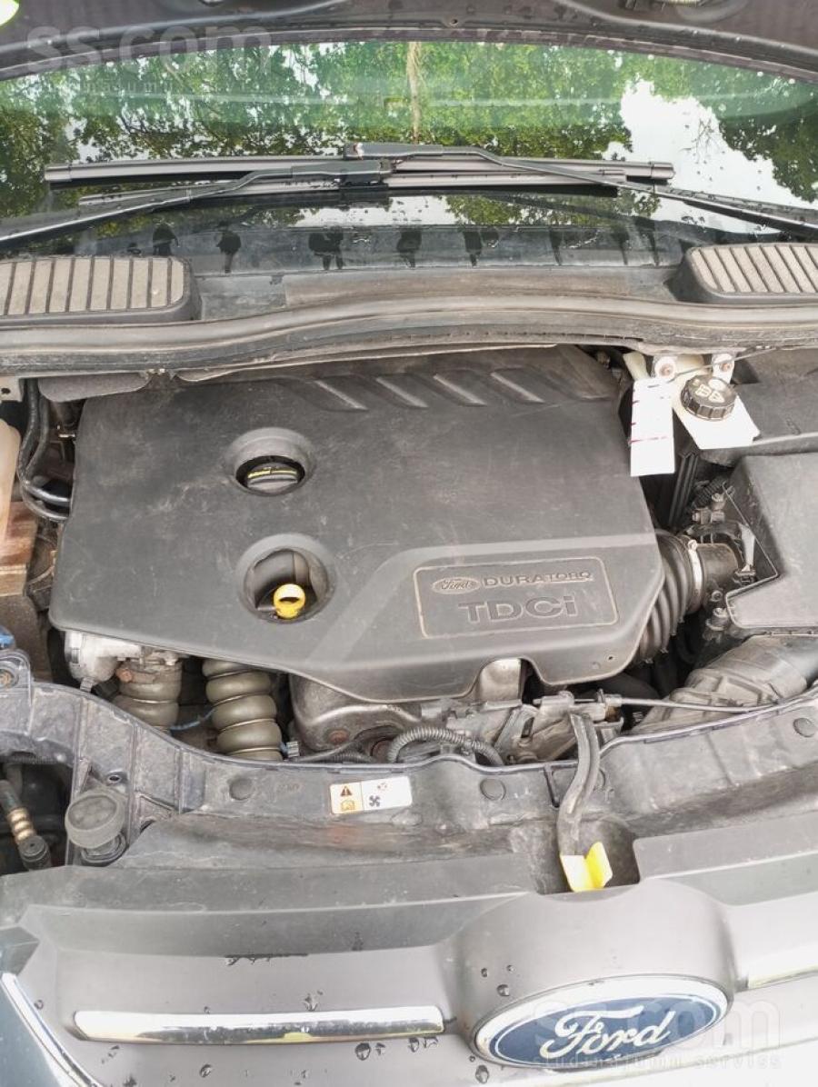 Grey Ford C-Max 2012 in Riga, with an engine capacity of 1.60 L and mileage of 0 thousand km for 4250 €, photo 18 on AUTOMOTO.COM.LV