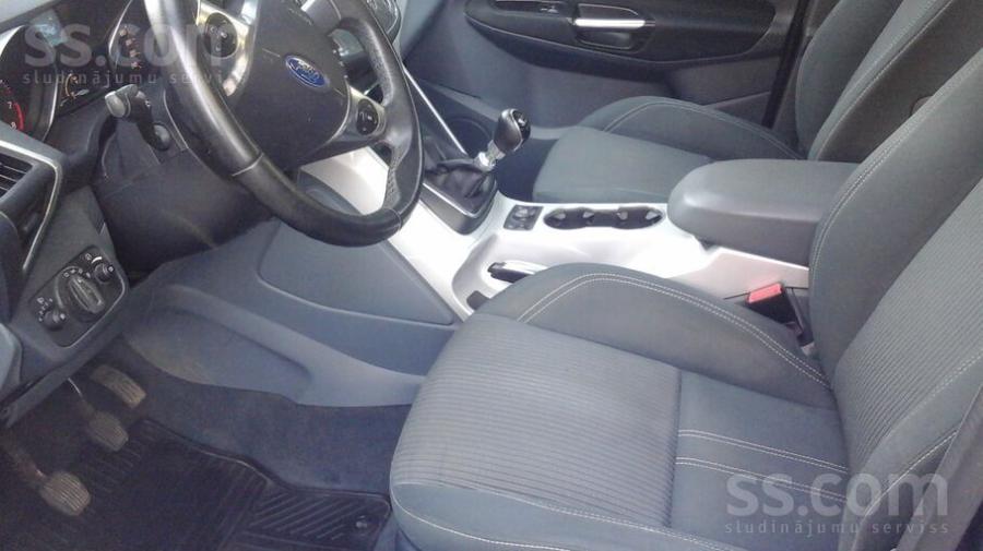 Pelēks Ford C-Max 2012 Ogre, ar dzinēja tilpumu 1.60 L un nobraukumu 137 tūkst. km par 4750 €, foto 12 vietnē AUTOMOTO.COM.LV