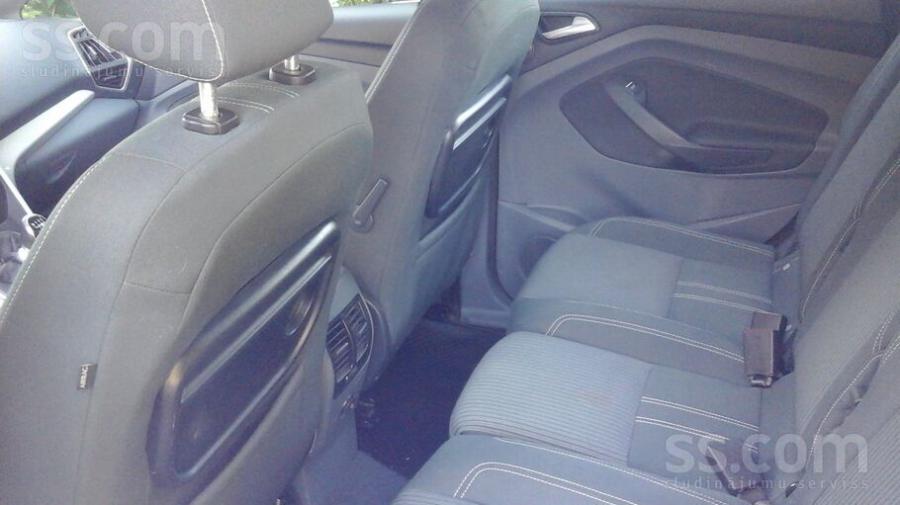 Pelēks Ford C-Max 2012 Ogre, ar dzinēja tilpumu 1.60 L un nobraukumu 137 tūkst. km par 4750 €, foto 13 vietnē AUTOMOTO.COM.LV