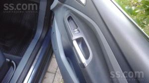 Pelēks Ford C-Max 2012 Ogre, ar dzinēja tilpumu 1.60 L un nobraukumu 137 tūkst. km par 4750 €, foto 21 vietnē AUTOMOTO.COM.LV