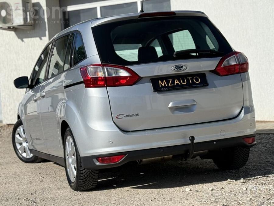 Pelēks Ford C-Max 2012 Tukums, ar dzinēja tilpumu 2.00 L un nobraukumu 259 tūkst. km par 4200 €, foto 4 vietnē AUTOMOTO.COM.LV