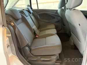 Pelēks Ford C-Max 2012 Tukums, ar dzinēja tilpumu 2.00 L un nobraukumu 259 tūkst. km par 4200 €, foto 10 vietnē AUTOMOTO.COM.LV