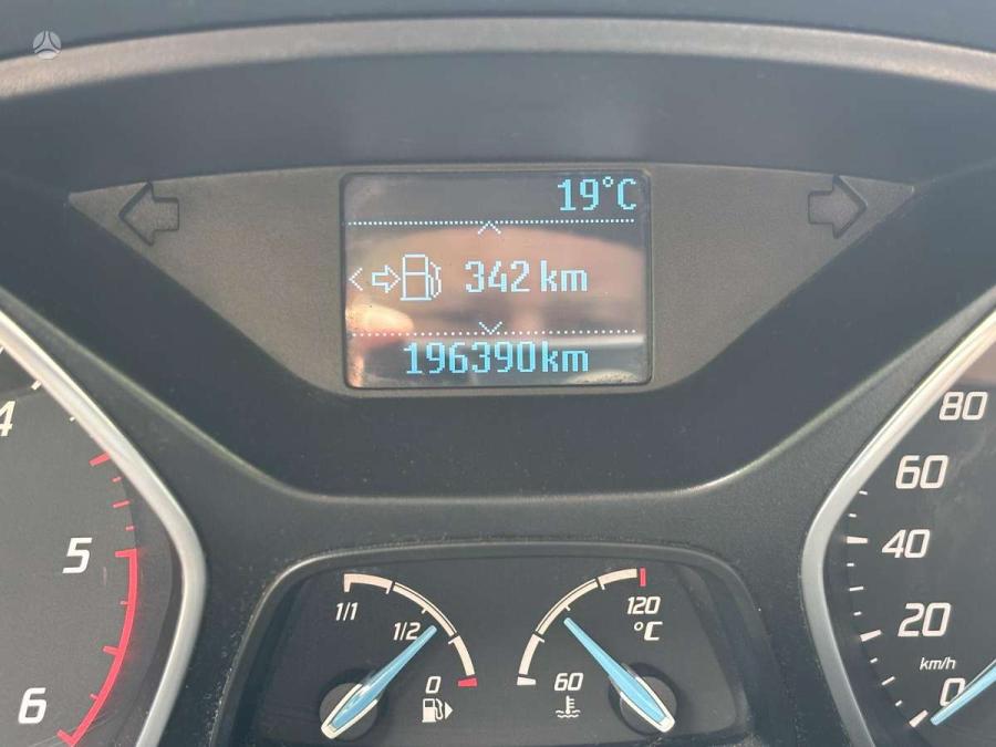 Grey Ford C-Max 2012 in Kaunas, with an engine capacity of 1.56 L and mileage of 195 thousand km for 3350 €, photo 17 on AUTOMOTO.COM.LV