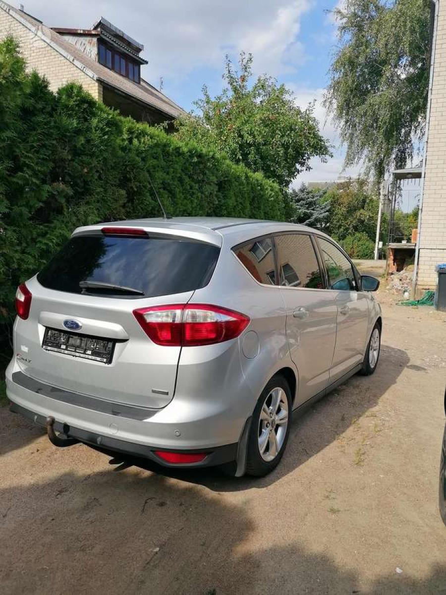 Grey Ford C-Max 2012 in Vilkaviskis, with an engine capacity of 1.56 L and mileage of 285 thousand km for 2400 €, photo 5 on AUTOMOTO.COM.LV