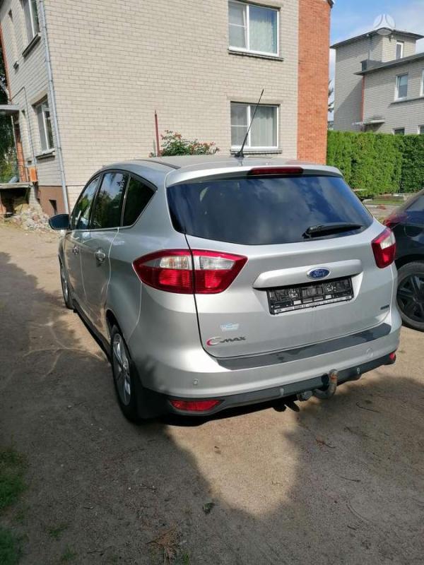 Grey Ford C-Max 2012 in Vilkaviskis, with an engine capacity of 1.56 L and mileage of 285 thousand km for 2400 €, photo 5 on AUTOMOTO.COM.LV