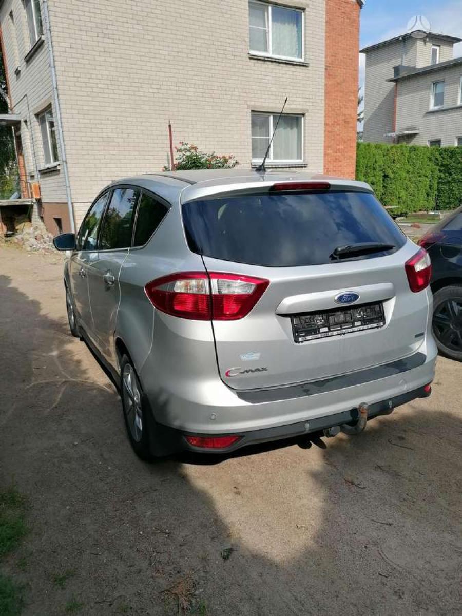 Grey Ford C-Max 2012 in Vilkaviskis, with an engine capacity of 1.56 L and mileage of 285 thousand km for 2400 €, photo 6 on AUTOMOTO.COM.LV