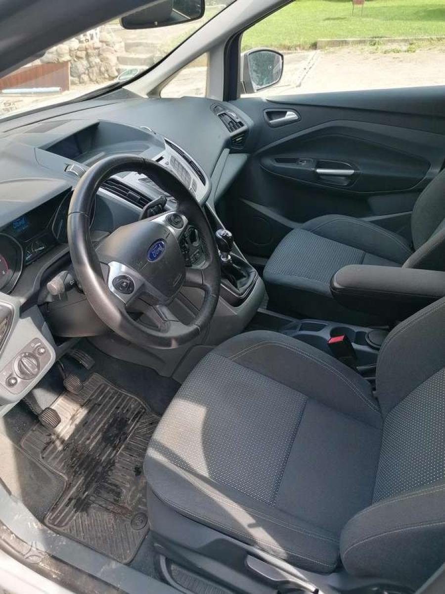 Grey Ford C-Max 2012 in Vilkaviskis, with an engine capacity of 1.56 L and mileage of 285 thousand km for 2400 €, photo 9 on AUTOMOTO.COM.LV