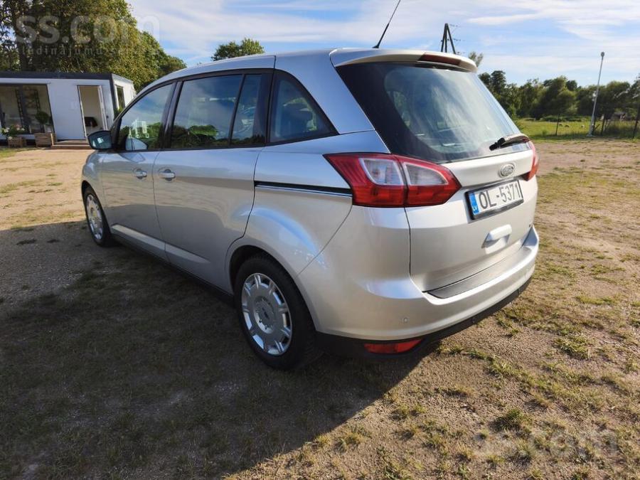 Pelēks Ford C-Max 2012 Kuldīga, ar dzinēja tilpumu 1.60 L un nobraukumu 233 tūkst. km par 4890 €, foto 4 vietnē AUTOMOTO.COM.LV