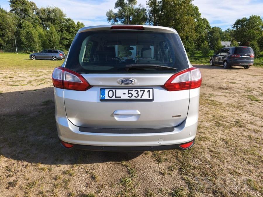 Pelēks Ford C-Max 2012 Kuldīga, ar dzinēja tilpumu 1.60 L un nobraukumu 233 tūkst. km par 4890 €, foto 7 vietnē AUTOMOTO.COM.LV