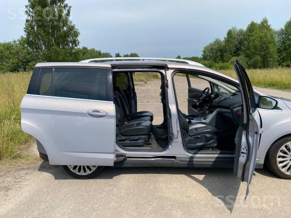 Grey Ford C-Max 2012 in Riga, with an engine capacity of 1.60 L and mileage of 243 thousand km for 4490 €, photo 5 on AUTOMOTO.COM.LV