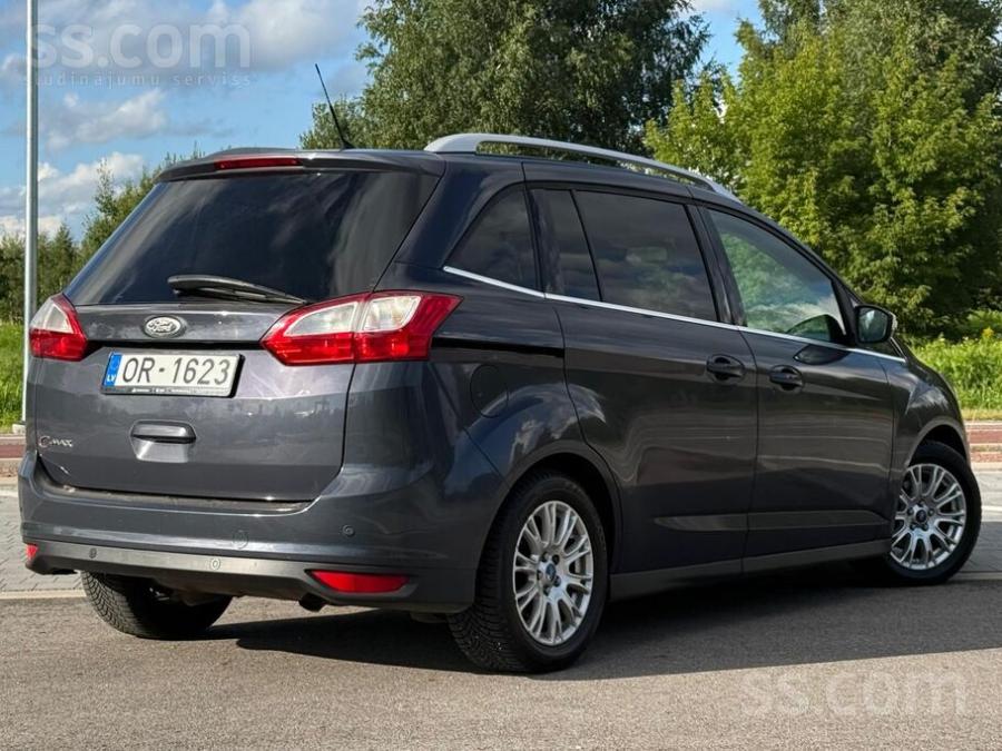Grey Ford C-Max 2012 in Jelgava, with an engine capacity of 2.00 L and mileage of 0 thousand km for 4990 €, photo 7 on AUTOMOTO.COM.LV