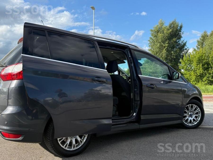 Grey Ford C-Max 2012 in Jelgava, with an engine capacity of 2.00 L and mileage of 0 thousand km for 4990 €, photo 8 on AUTOMOTO.COM.LV