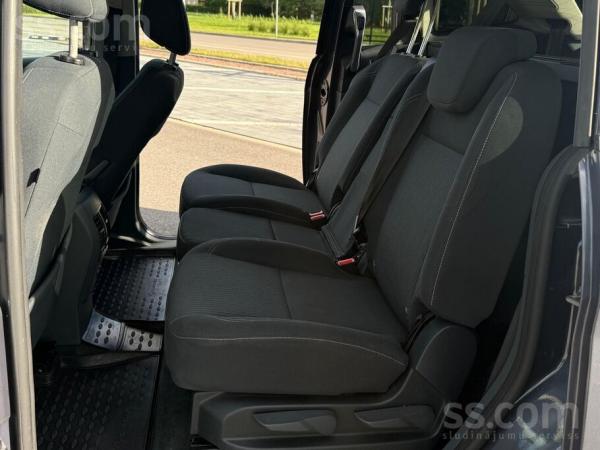 Pelēks Ford C-Max 2012 Jelgava, ar dzinēja tilpumu 2.00 L un nobraukumu 0 tūkst. km par 4990 €, foto 10 vietnē AUTOMOTO.COM.LV