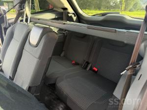 Grey Ford C-Max 2012 in Jelgava, with an engine capacity of 2.00 L and mileage of 0 thousand km for 4990 €, photo 12 on AUTOMOTO.COM.LV