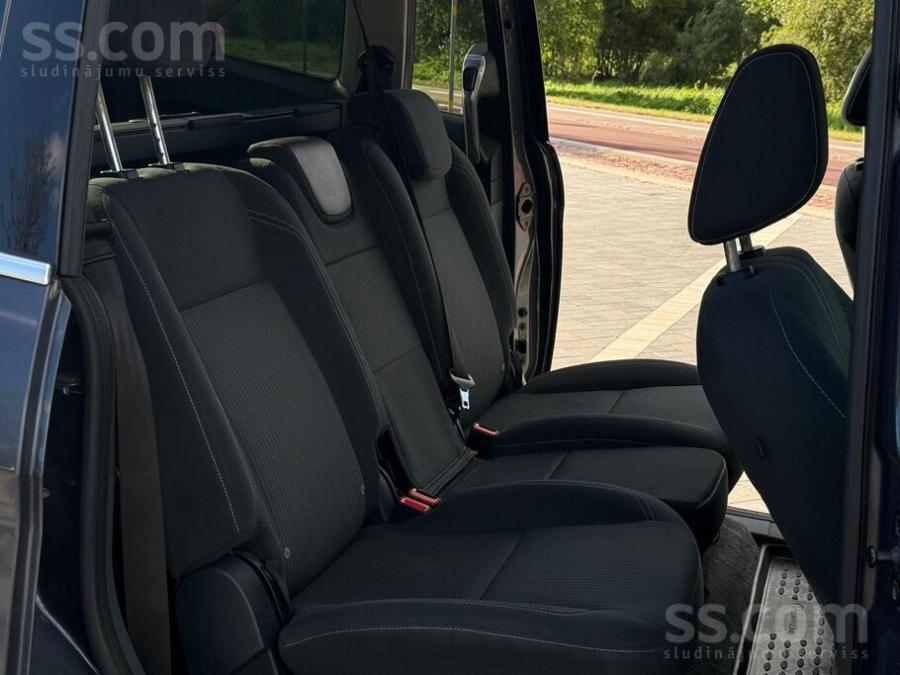 Grey Ford C-Max 2012 in Jelgava, with an engine capacity of 2.00 L and mileage of 0 thousand km for 4990 €, photo 14 on AUTOMOTO.COM.LV