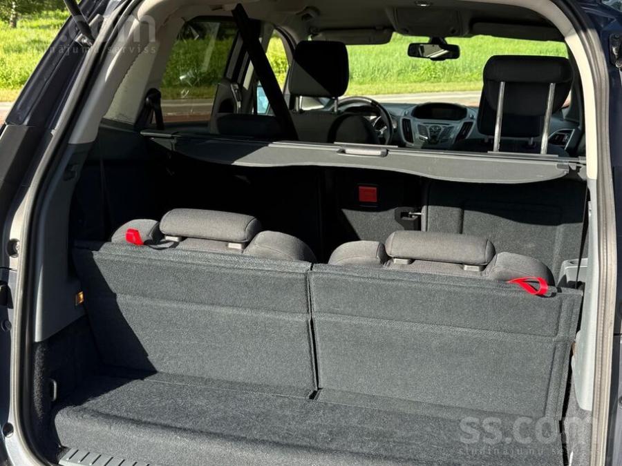 Grey Ford C-Max 2012 in Jelgava, with an engine capacity of 2.00 L and mileage of 0 thousand km for 4990 €, photo 23 on AUTOMOTO.COM.LV