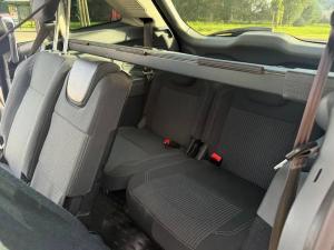 Grey Ford C-Max 2012 in Jelgava, with an engine capacity of 2.00 L and mileage of 266 thousand km for 4990 €, photo 12 on AUTOMOTO.COM.LV