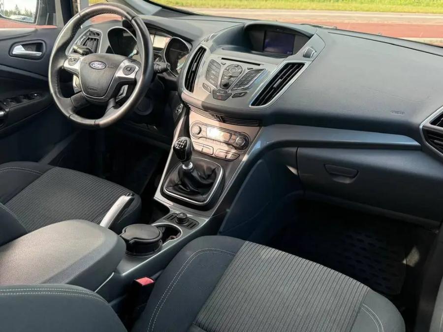 Grey Ford C-Max 2012 in Jelgava, with an engine capacity of 2.00 L and mileage of 266 thousand km for 4990 €, photo 15 on AUTOMOTO.COM.LV