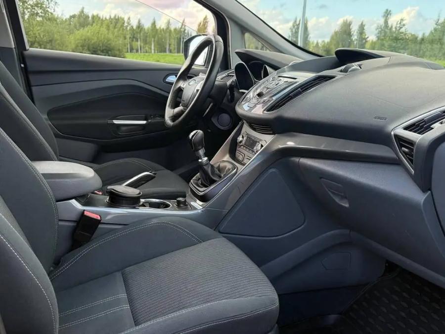 Grey Ford C-Max 2012 in Jelgava, with an engine capacity of 2.00 L and mileage of 266 thousand km for 4990 €, photo 16 on AUTOMOTO.COM.LV