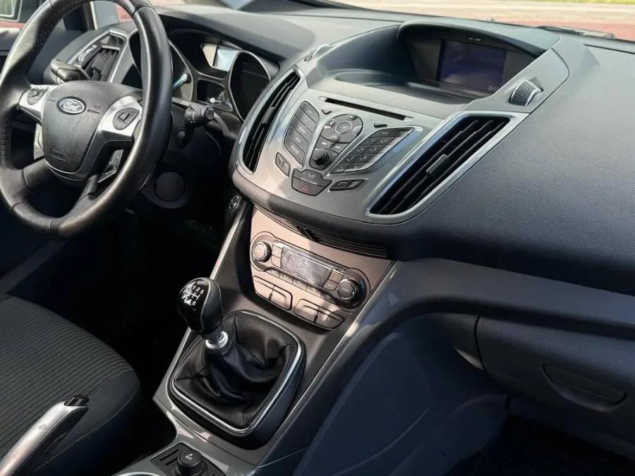 Grey Ford C-Max 2012 in Jelgava, with an engine capacity of 2.00 L and mileage of 266 thousand km for 4990 €, photo 17 on AUTOMOTO.COM.LV