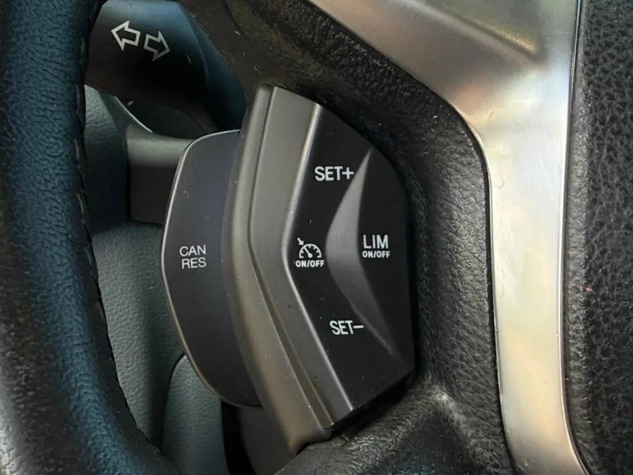Grey Ford C-Max 2012 in Jelgava, with an engine capacity of 2.00 L and mileage of 266 thousand km for 4990 €, photo 21 on AUTOMOTO.COM.LV