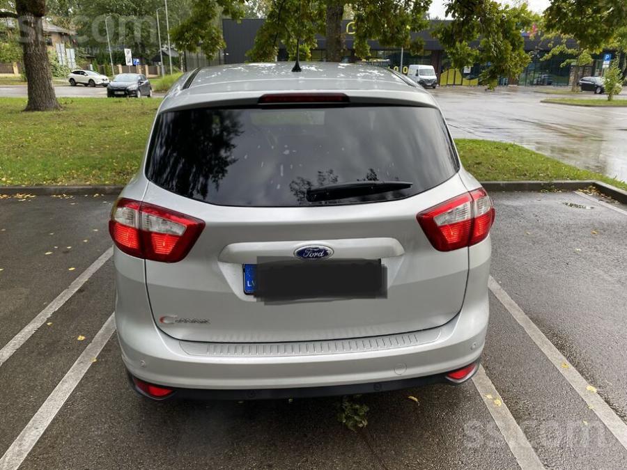 Grey Ford C-Max 2012 in Riga, with an engine capacity of 1.60 L and mileage of 138 thousand km for 4500 €, photo 3 on AUTOMOTO.COM.LV