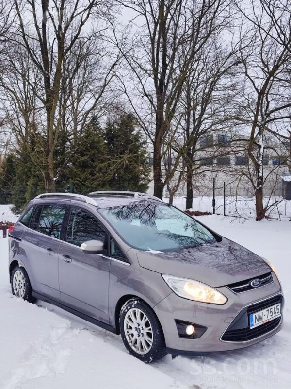 Grey Ford C-Max 2013 in Riga, with an engine capacity of 1.20 L and mileage of 240 thousand km for 4000 €, photo 1 on AUTOMOTO.COM.LV