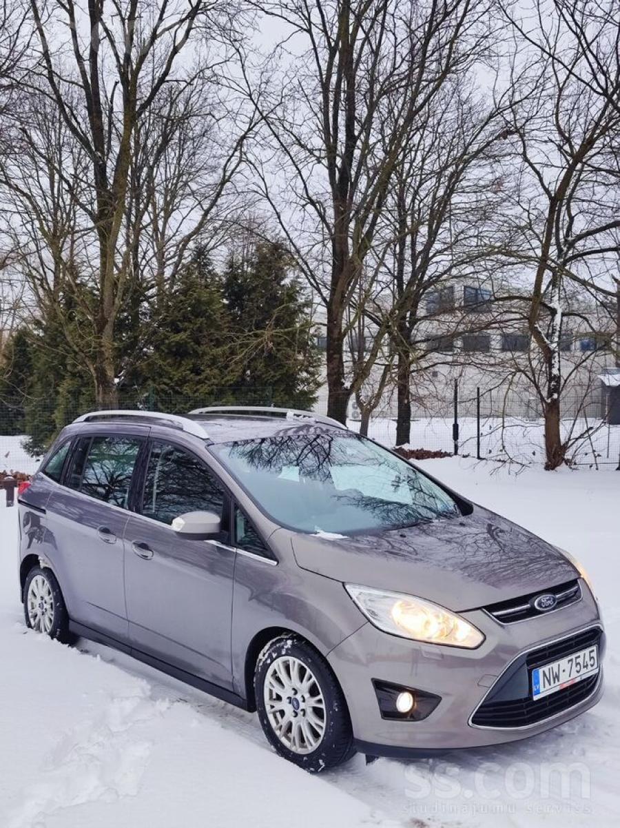 Grey Ford C-Max 2013 in Riga, with an engine capacity of 1.20 L and mileage of 240 thousand km for 4000 €, photo 1 on AUTOMOTO.COM.LV