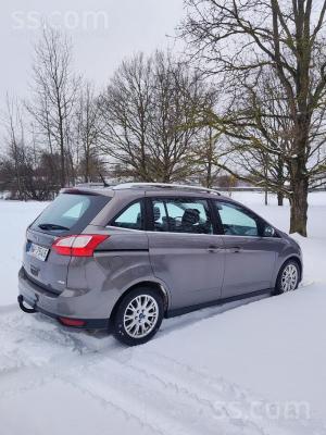 Grey Ford C-Max 2013 in Riga, with an engine capacity of 1.20 L and mileage of 240 thousand km for 4000 €, photo 2 on AUTOMOTO.COM.LV