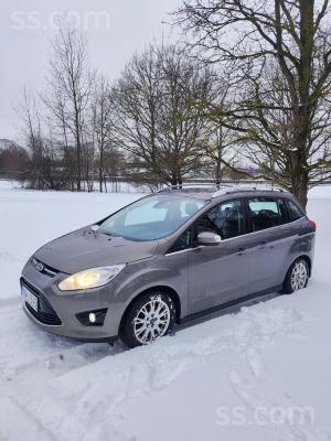 Grey Ford C-Max 2013 in Riga, with an engine capacity of 1.20 L and mileage of 240 thousand km for 4000 €, photo 4 on AUTOMOTO.COM.LV