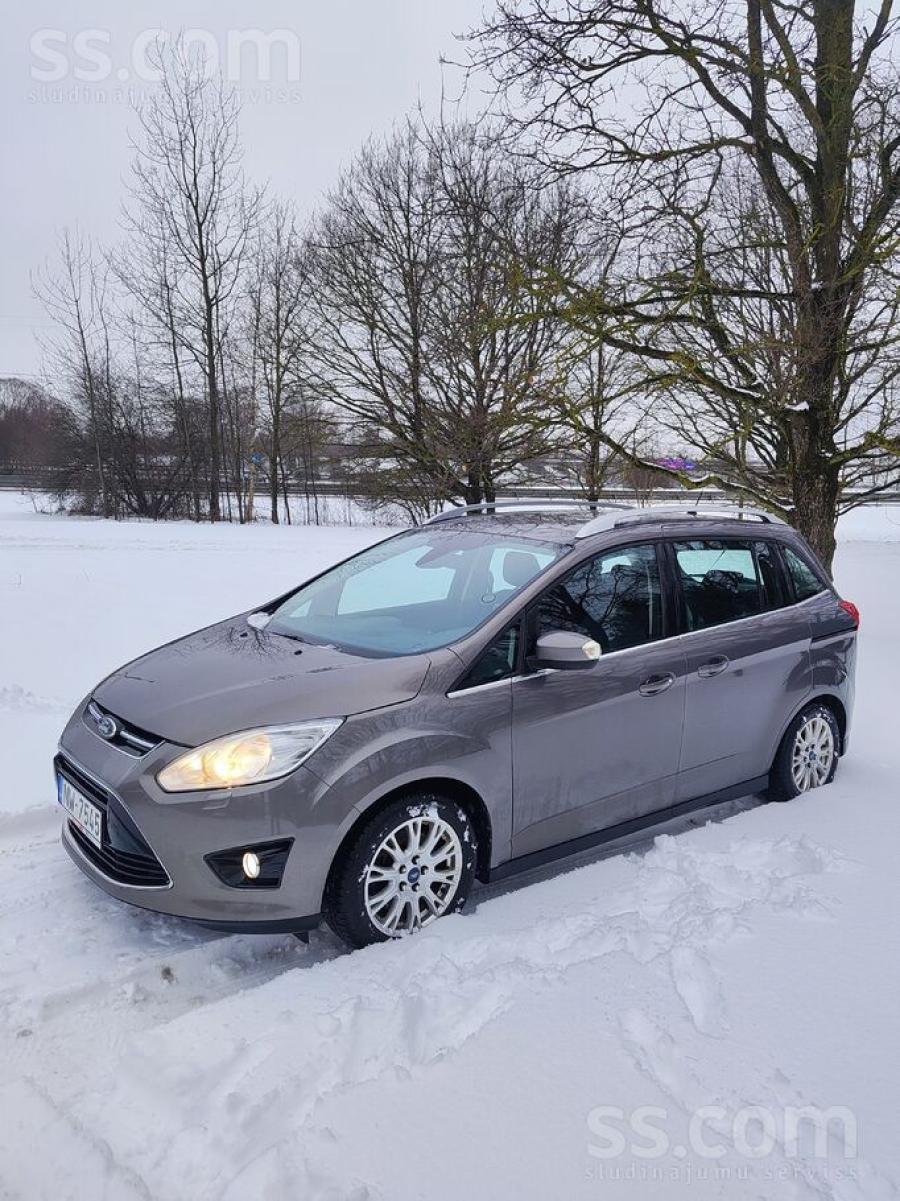 Grey Ford C-Max 2013 in Riga, with an engine capacity of 1.20 L and mileage of 240 thousand km for 4000 €, photo 4 on AUTOMOTO.COM.LV
