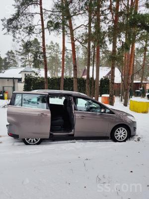 Grey Ford C-Max 2013 in Riga, with an engine capacity of 1.20 L and mileage of 240 thousand km for 4000 €, photo 14 on AUTOMOTO.COM.LV