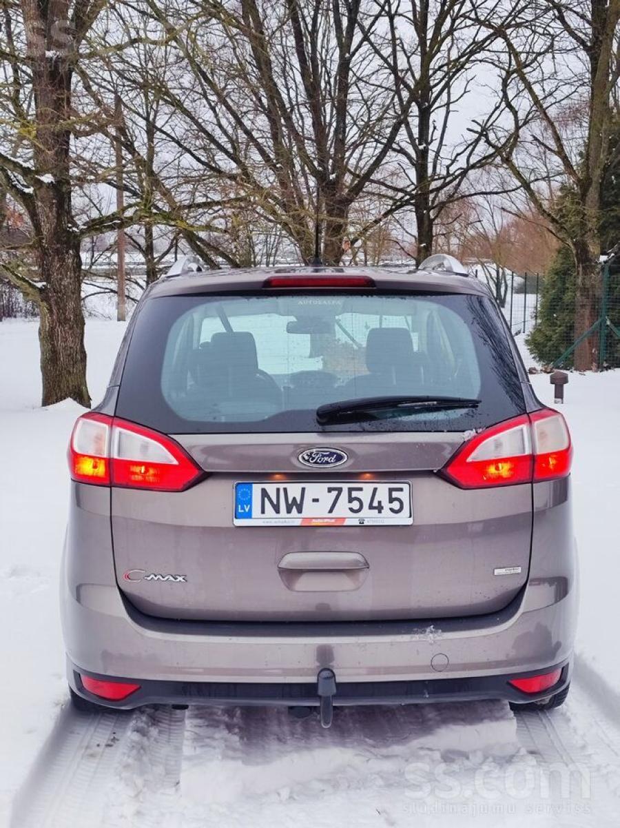 Grey Ford C-Max 2013 in Riga, with an engine capacity of 1.20 L and mileage of 240 thousand km for 4000 €, photo 18 on AUTOMOTO.COM.LV