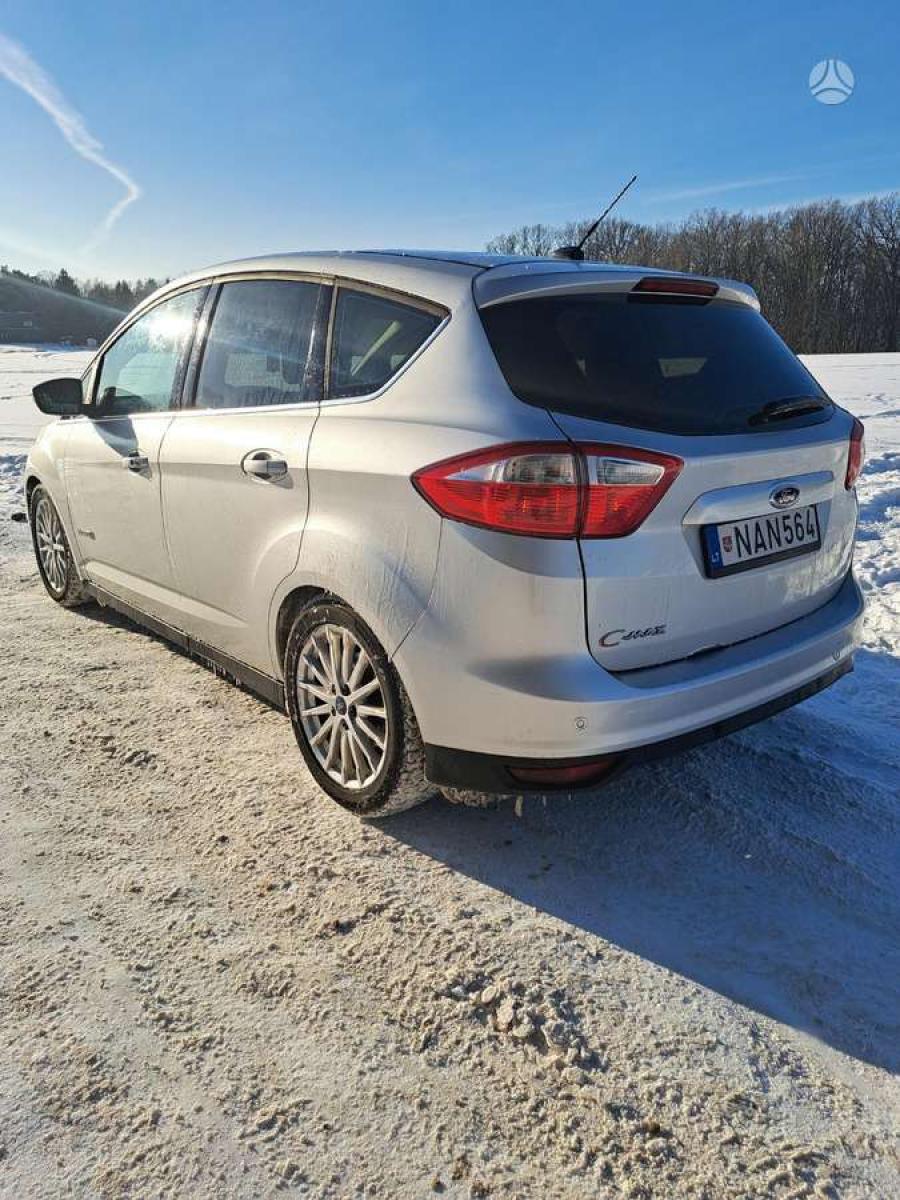 Grey Ford C-Max 2013 in Kaunas, with an engine capacity of 2.00 L and mileage of 169 thousand km for 4750 €, photo 8 on AUTOMOTO.COM.LV