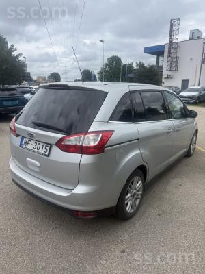 Grey Ford C-Max 2013 in Riga, with an engine capacity of 2.00 L and mileage of 245 thousand km for 3950 €, photo 6 on AUTOMOTO.COM.LV
